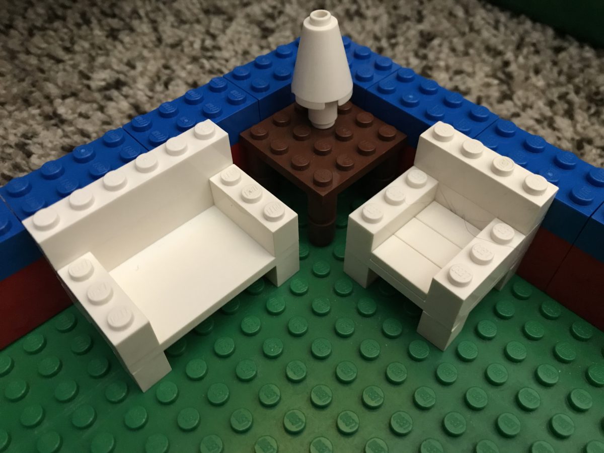 Lego Living Room Couch's and Table set - RileyTracy.com