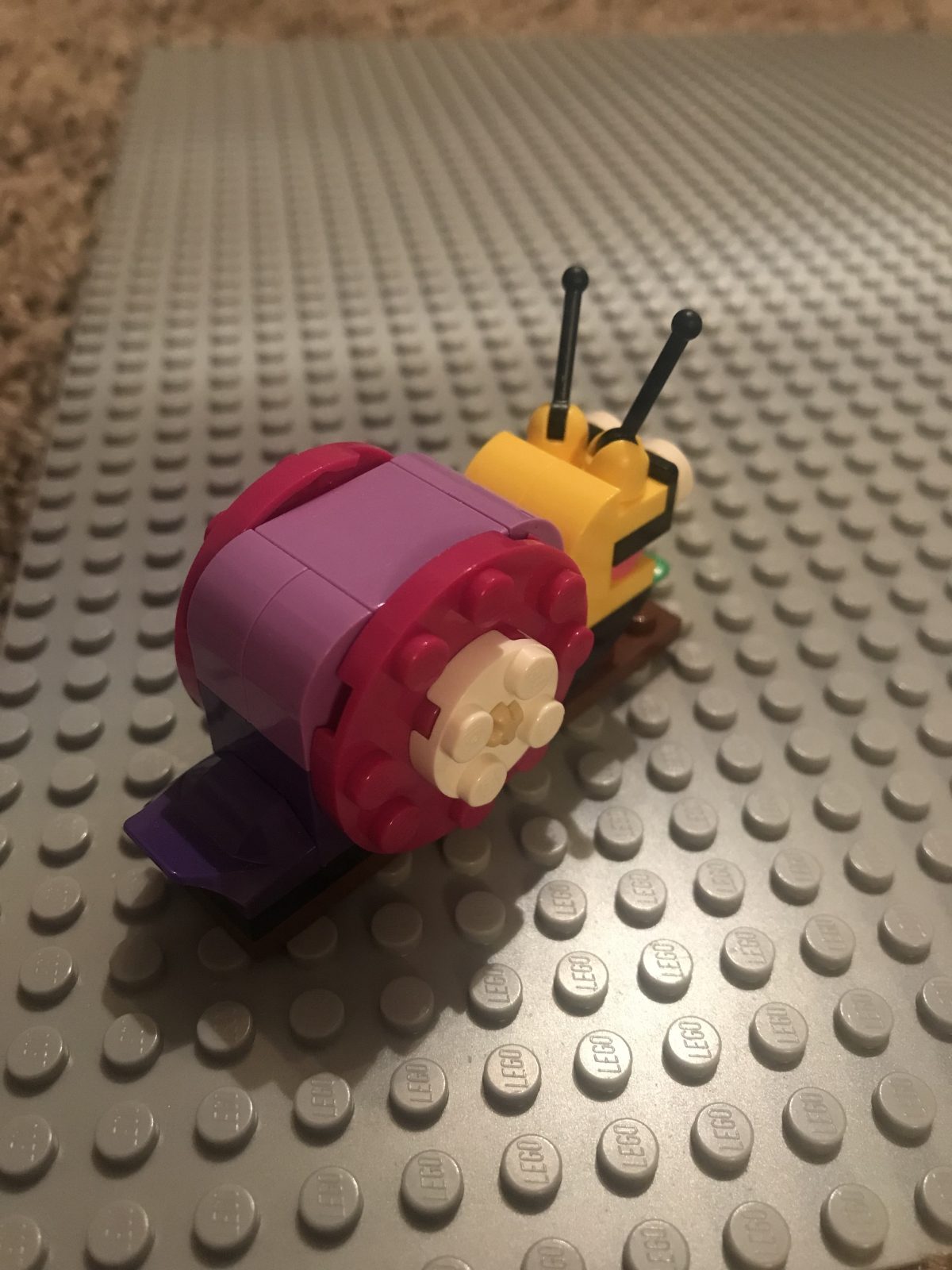 Lego Snail - RileyTracy.com